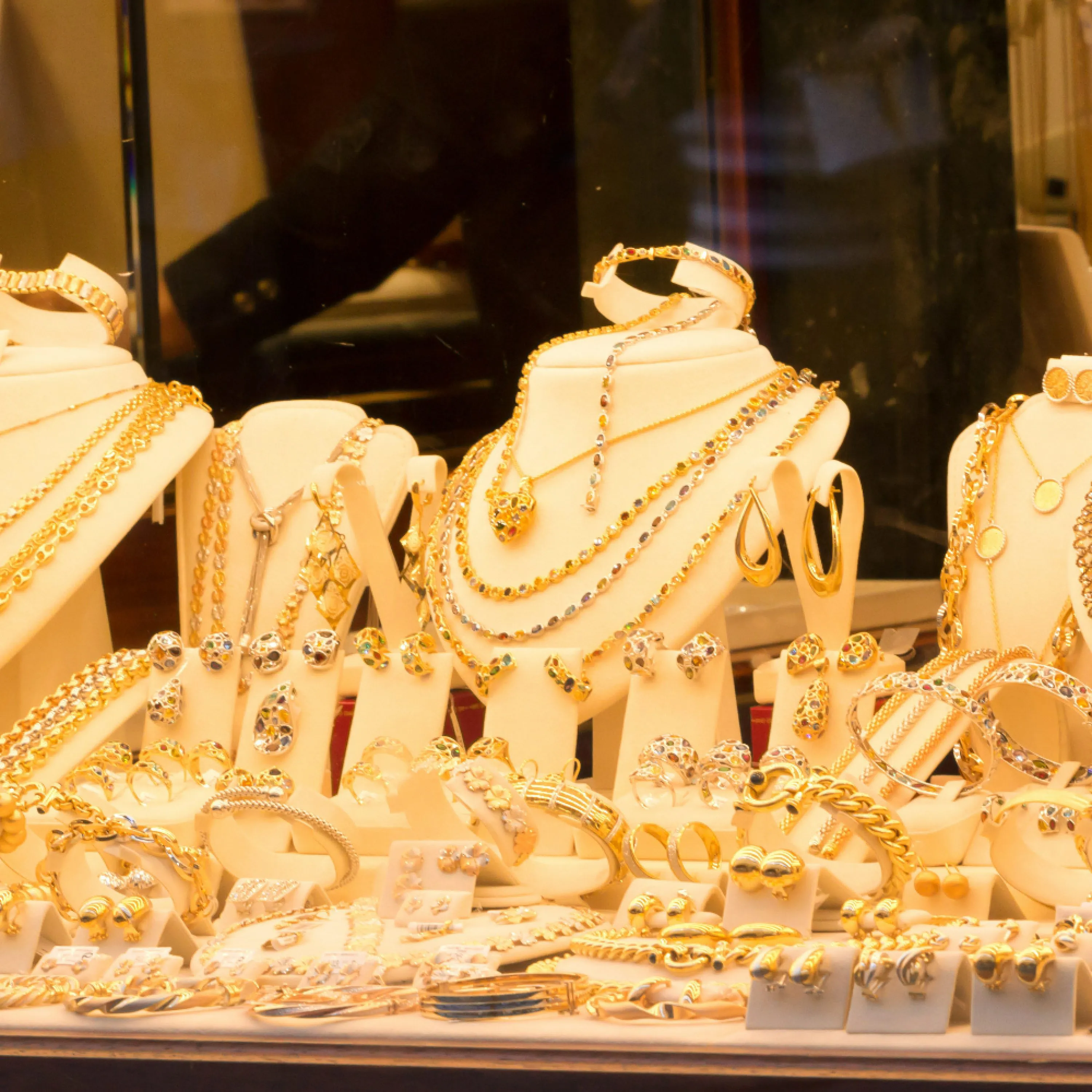 Jewellery Stock to Buy: 56% गिरने के बाद Jewellery Stock बनेगा तूफान ...
